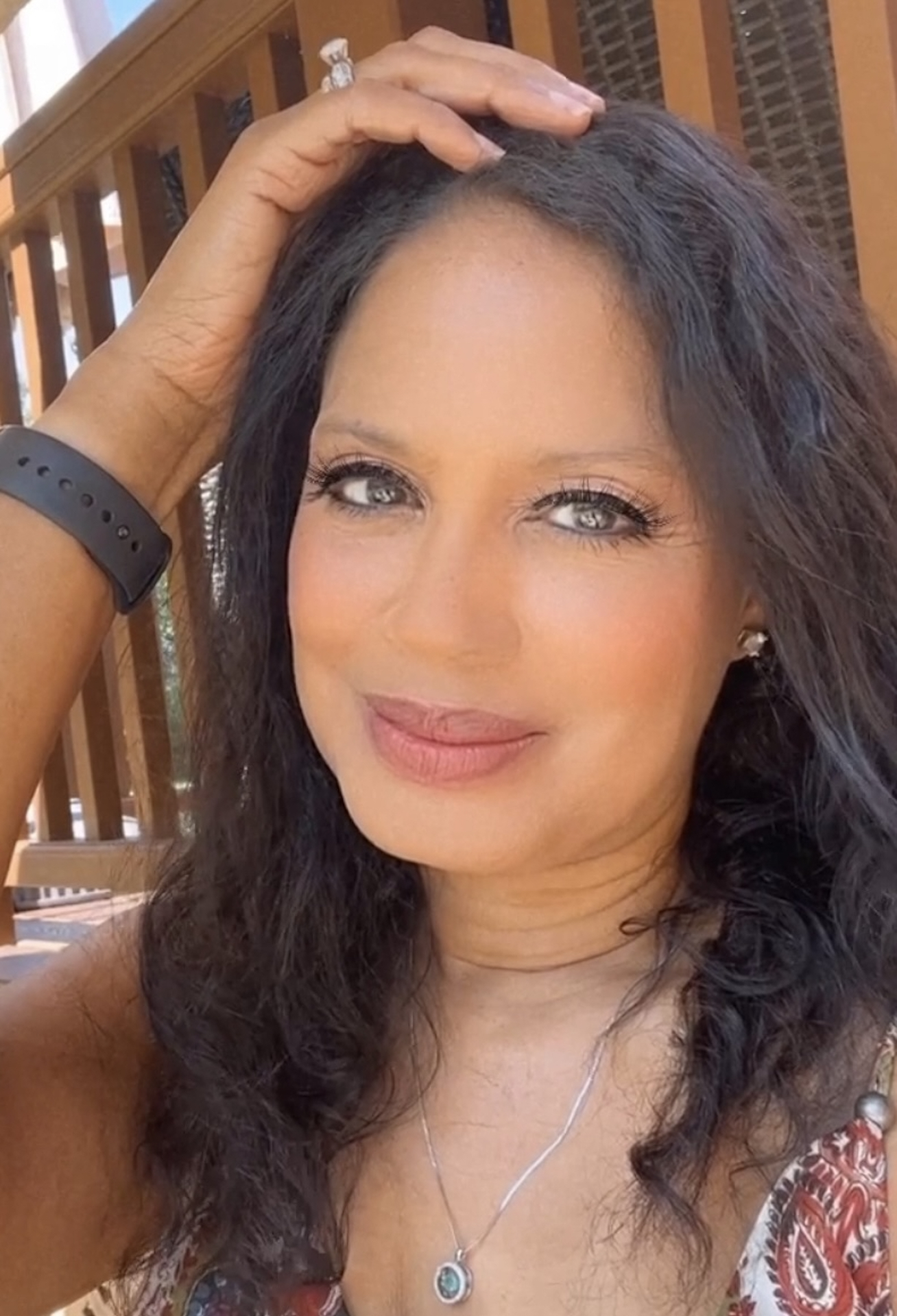 Bio – TOYI ELIZABETH